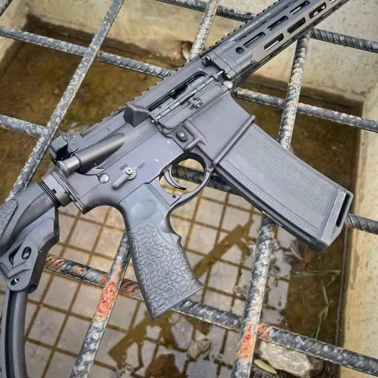 6 Best California-Legal AR-15s [2023]