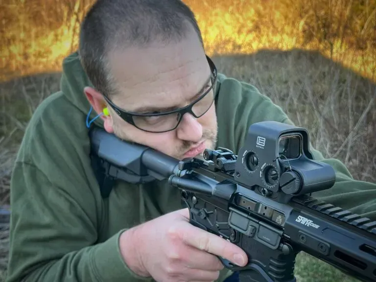 10 Best AR-15 Red Dots, Holographic Sights, and Prism Scopes in 2024